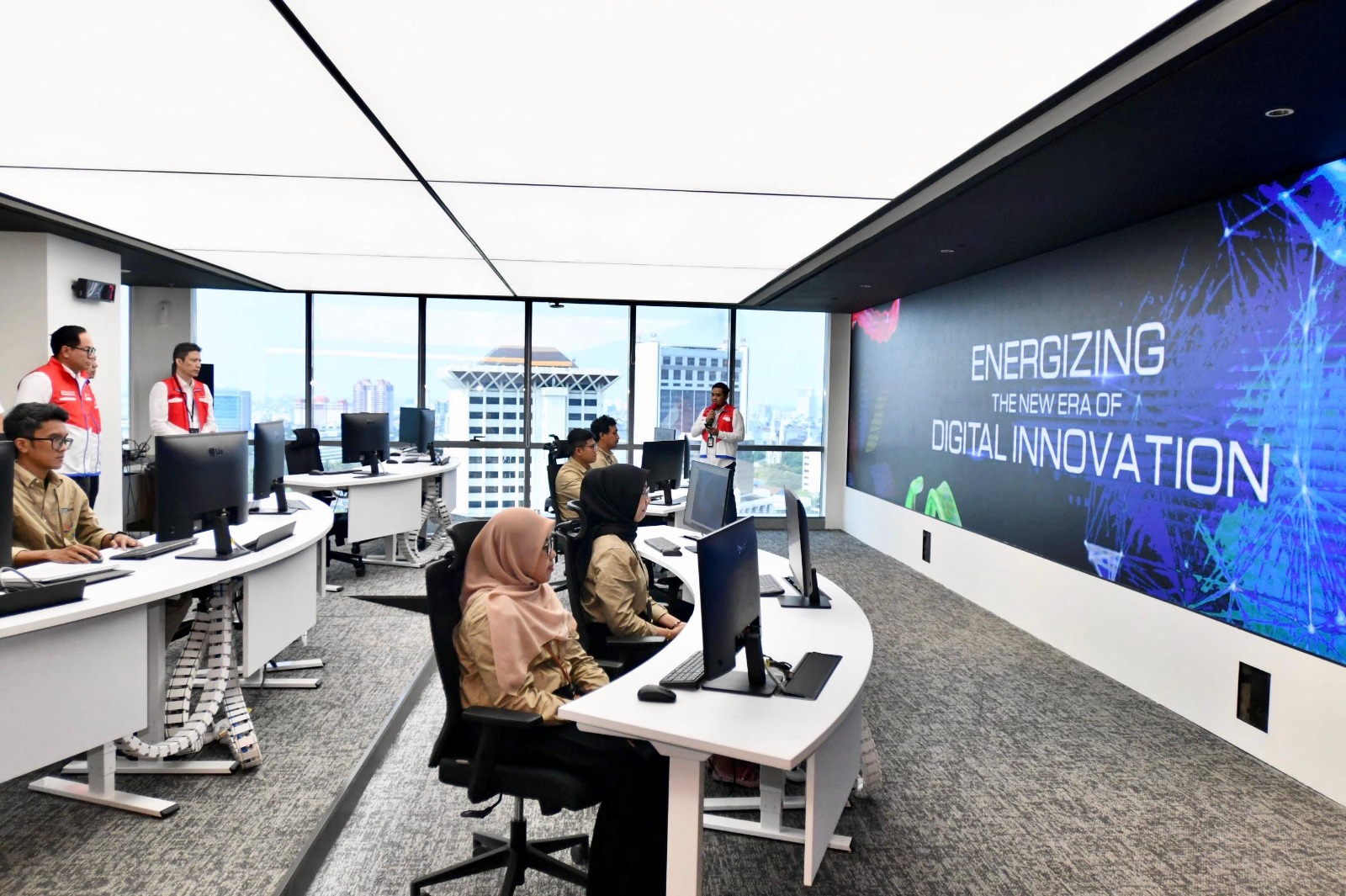 Digital Hub Pastikan Energi Aman Sambut Tahun Baru 2025 - Cerita Baik ...